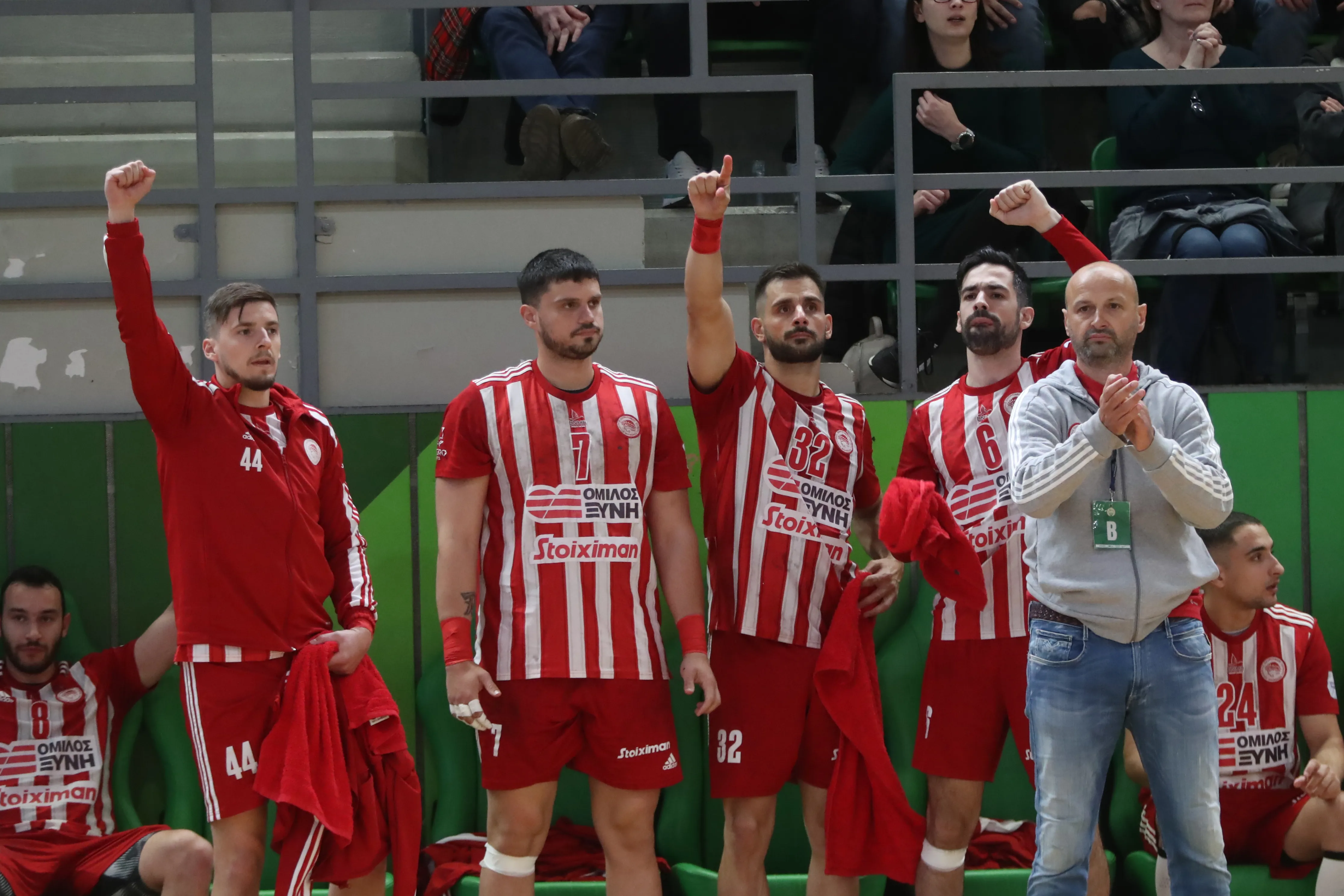 Olympiacos write history; Valur join them in European Cup final