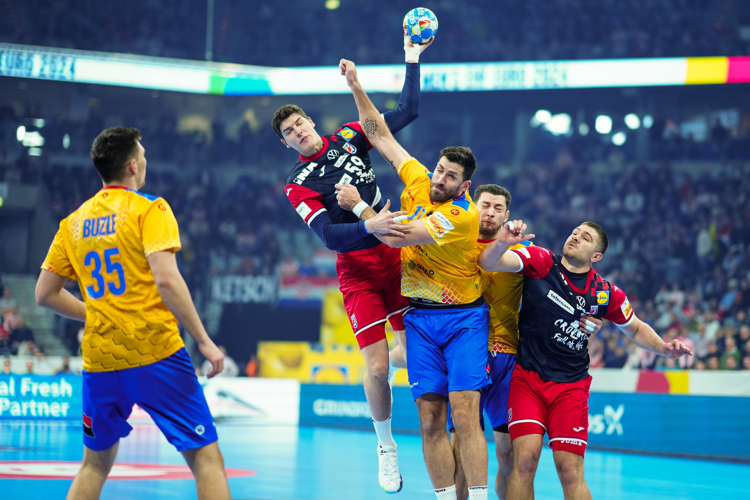 Croatia celebrate main round berth with win against Romania